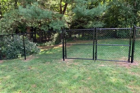 Formal Black Chain Link Fence Everbilt 1 3 8 In Dia X 6 In Long