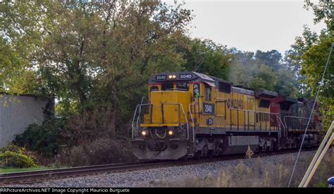 CN C40-8 Locomotive