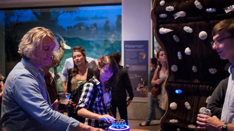 Bioluminescence Oceanic Scales