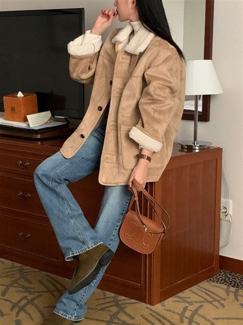 유이르무이 레이오버 스웨이드 양털 시어링 하프 무스탕 2color