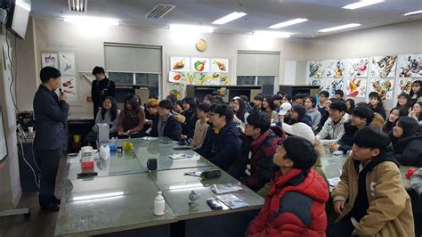 신한화구 신한화구의 찾아가는 미술재료학 강의 경남 양산 가우디 미술학원과 함께했습니다 보다