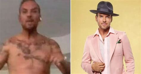 Strictly S Matt Goss Offered To Send Nude Snap After Being Banned From Dating App Daily Star