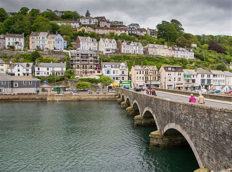 Looe Seaside Town Fishing Port Tourist Destination Britannica