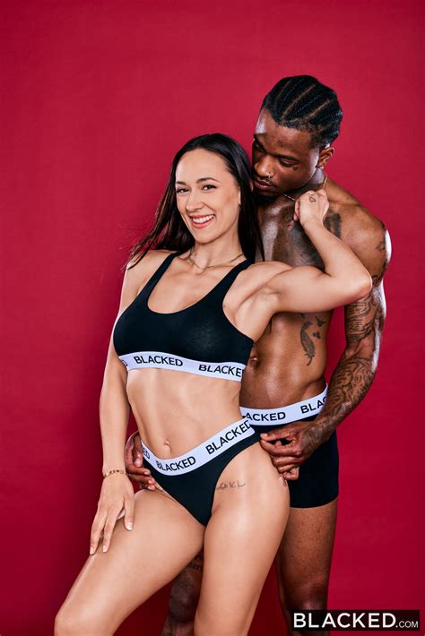 Fit Model Sarah Illustrates Enjoys Herself While Having Interracial Sex Photos