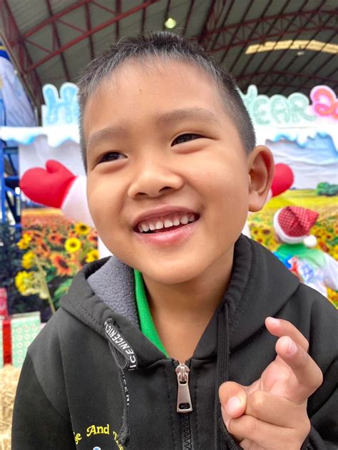 จั๊กจั่น ดาวไพร รอยยิ้มที่ทำให้ย่ามีกำลังใจสู้ครับ Facebook