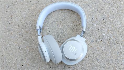 Jbl Live Nc Review Tom S Guide