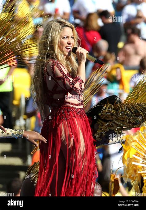 Shakira Performing During The 2014 Fifa World Cup Closing Ceremony In