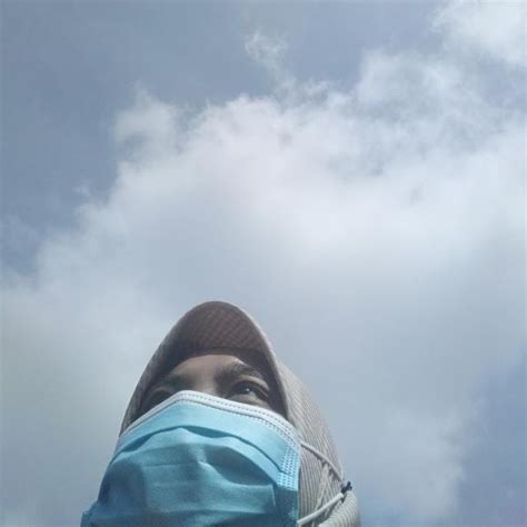 Rizki Khoirun Nisa Medium