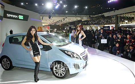 [사진]한국지엠 쉐보레 전기차 스파크 Ev 첫 공개