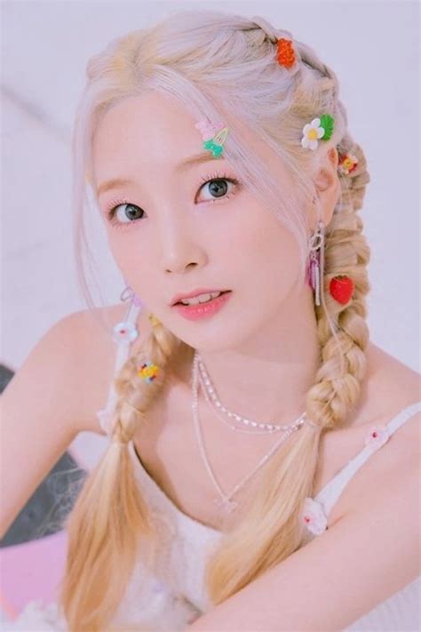 Kim Yeon Hee Ahshow Tv