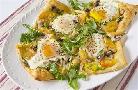 Завтрак Яичница на слоеном тесте Рецепты из яиц Еда Рецепты ребрышек