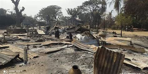 ဆားလင်းကြီးနှင့် ခင်ဦးမြို့နယ်တို့တွင် ဒေသခံထောင်ချီစစ်ဘေးရှောင်၊ ထီးခ