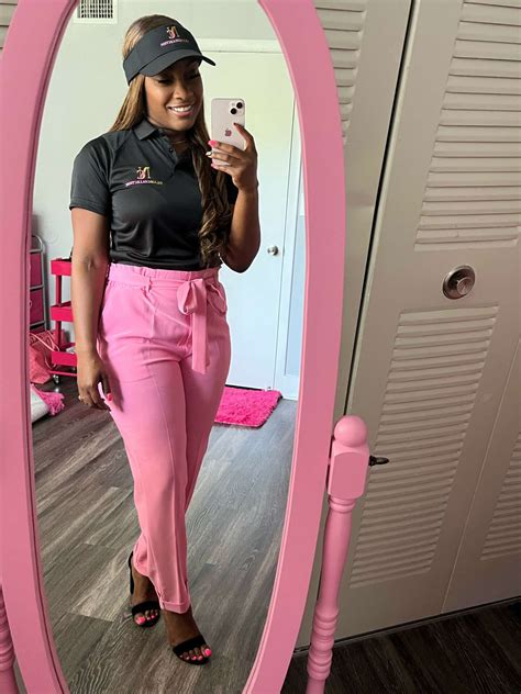 Meet Robnitia Weekley Canvasrebel Magazine