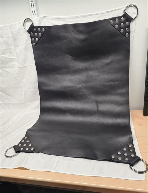 Sex Gunga I äkta Starkt Läder Mått Bredd 495 L Köp På Tradera