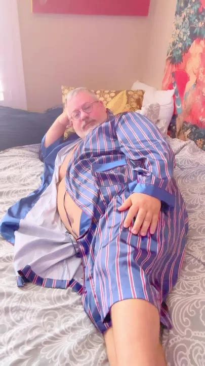 Bear Feet Paradise Gay Porn Feat Hand Free Daddy Chub Xhamster