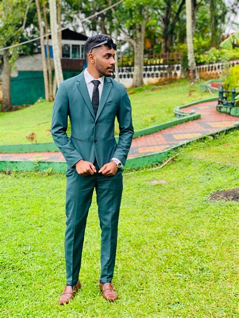 dinuka d wickramasinghe dinuka wiki threads say more