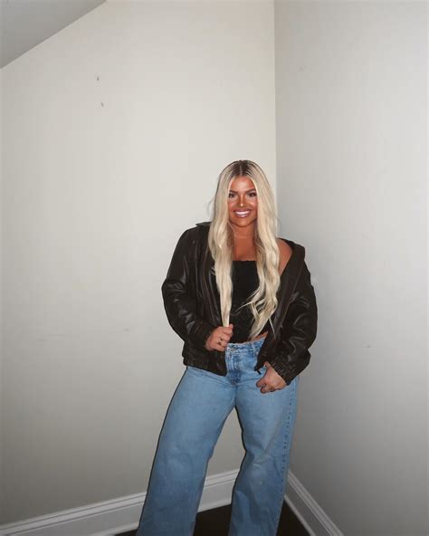 Madelyn Wright🤍 Madelynwright • Instagram Photos And Videos