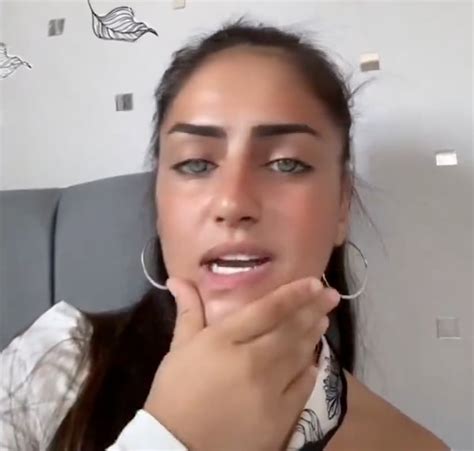 Belli Bir Yaştan Sonra Evlenmek İsteyen Erkeklere Sitem Etti