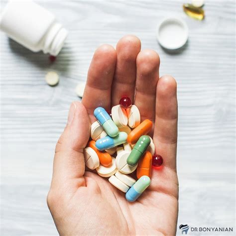 معرفی ۷ قرص مسکن برای دندان درد درمان فوری