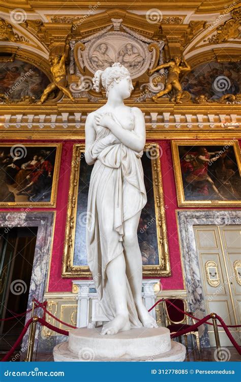 Venus Statue By Scultor Antonio Canova White Marble Classic Female