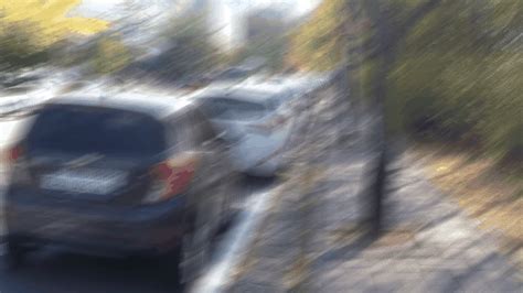 那些拍糊的照片有救了！用几行python代码给图片去模糊化 知乎