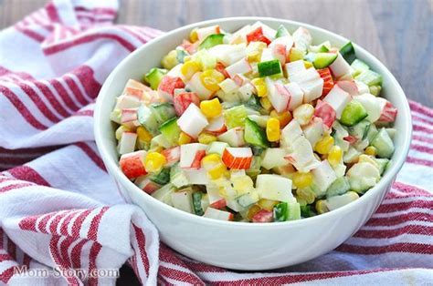 Крабовый салат | Veggie salad, Recipes, Food