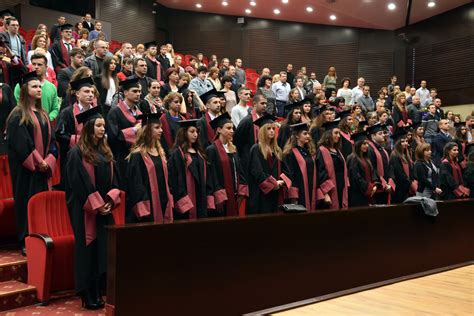 УНСС Катедра Индустриален бизнес изпрати и випуск 2014 от Икономика на индустрията