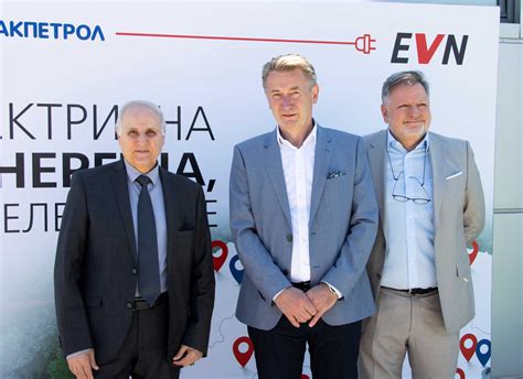 ЕВН и Макпетрол ќе постават 10 брзи полначи за електрични возила првиот е веќе поставен