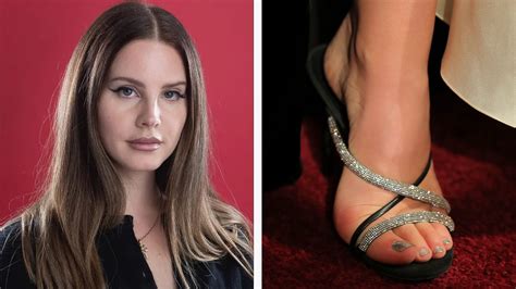 50 Most Beautiful Female Feet Photos Ever Wikigrewal