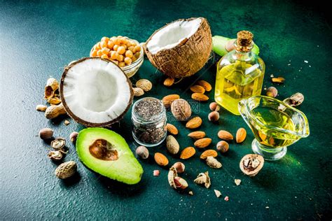 健康素食脂肪食物来源omega3omega6高清图片下载 正版图片506136290 摄图网