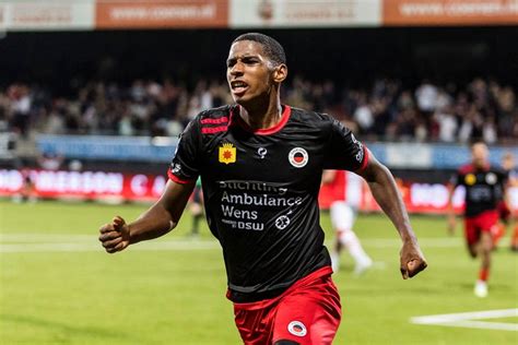 Serano Seymor 20 Zet Excelsior Fans In Vuur En Vlam ‘mijn Hoofd Ontplofte Regiosport