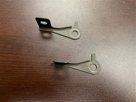 99 05 Miata O2 Sensor Clip Bracket Used Bpe8 18 998b Leroy