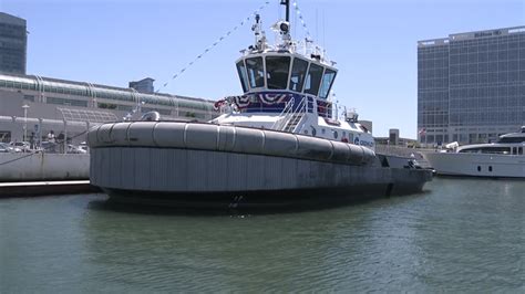 First All Electric Tugboat In United States Ewolf Christened On