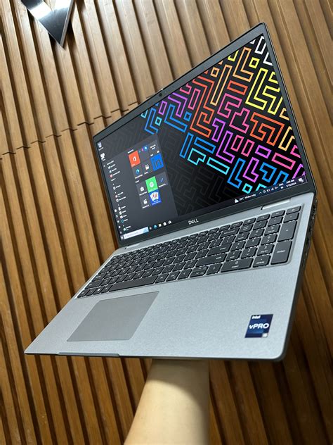 Dell Precision 3570 5