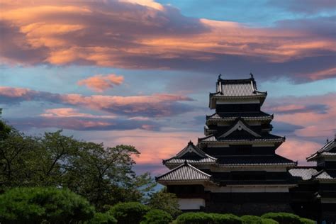 What Is The Meaning Of Shachihoko Of Japanese Castle What For Hiro8 Japanese Culture Blog
