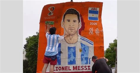 Video En Solo 24 Horas Hizo La Figurita De Messi En Gigante