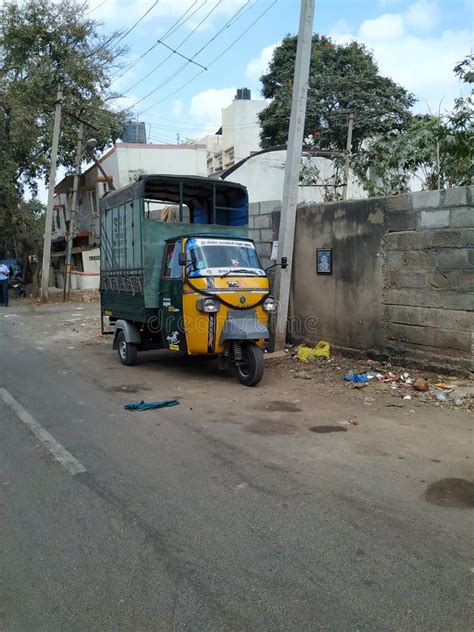Auto Rickshaw Stand In Front Of The Metro Cash And Carry Building Near