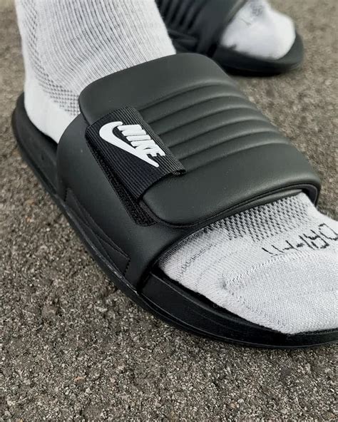 Nike Offcourt Adjust Women S Slides Nike Sg