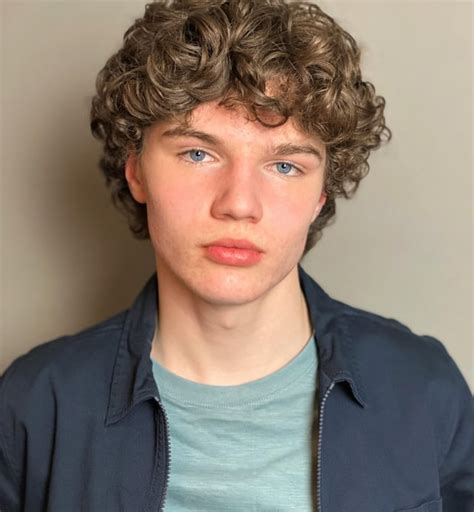 Rumor Dylan Hughes Cast In Hotd Season 2 R Freefolk