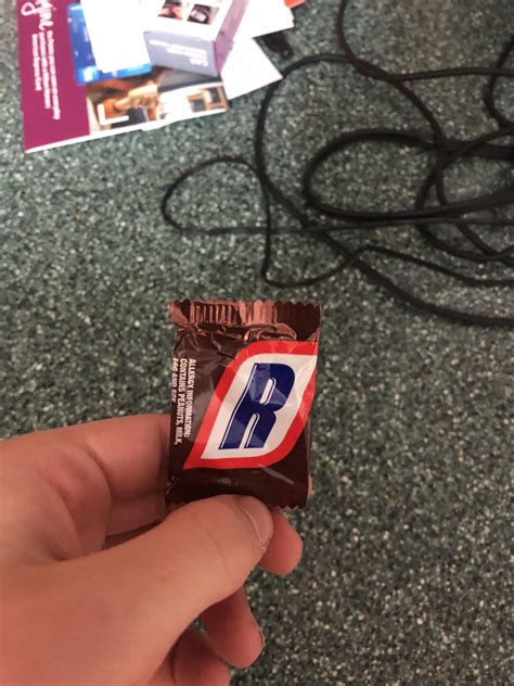 Sealed Snickers Rapper With No Snickers R Mildlyinfuriating