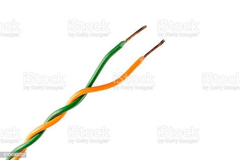 전기 케이블 단부의 흰색 바탕에 그림자와 색상화 번들 선발될 구리에 대한 스톡 사진 및 기타 이미지 구리 노랑 다중 색상 Istock