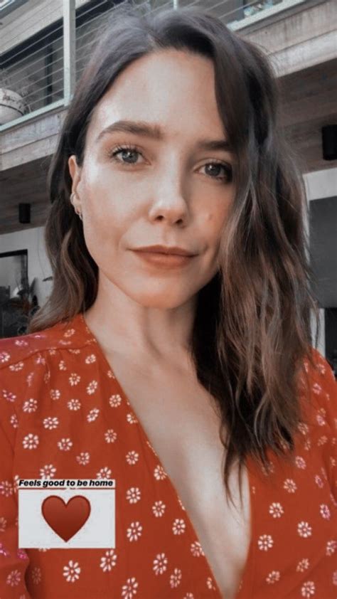 Pin By Tom On Smiley Sophia Bush Sophia Bush Actresses Sophia