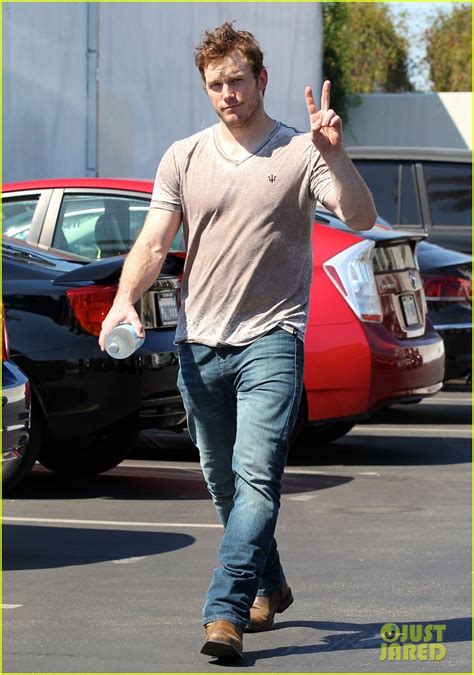 Chris Pratt Shares First Headshot Ever For An Amazing Tbt See It Here Photo Chris