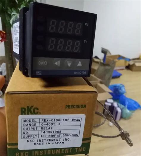 RKC Digital PID Temperature Controller Multi Range Input Relay Output REX C M Probe