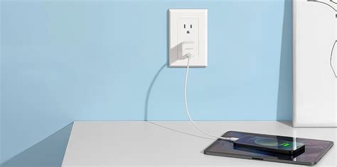 Сетевое зарядное устройство Anker PowerPort III Nano мощностью 20 Вт ...