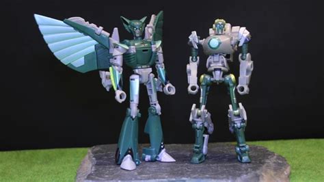 Transformers Earthspark Deluxe Nightshade In Hand Images
