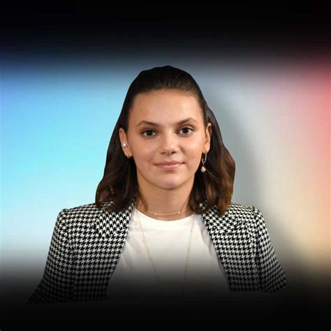 Dafne Keen Biography Height Life Story Super Stars Bio