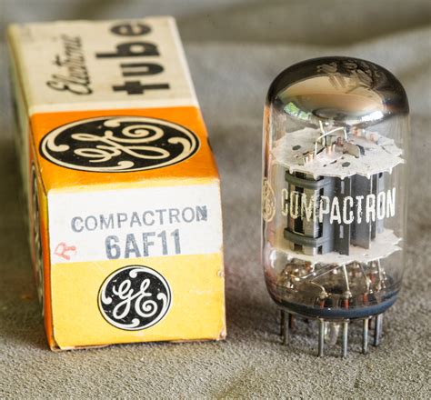 VinylSavor: Tube of the Month : The 6AF11