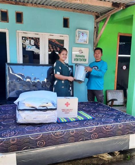 Dewi Kampuss Menerima Bantuan Dari Kemenparekraf