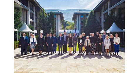 Габриел се срещна с посланиците на страните от ЕС заради Шенген и приемането на еврото